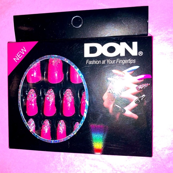 Don Nails | Makeup | New Beautiful Pink Glitter Presson Nails | Poshmark